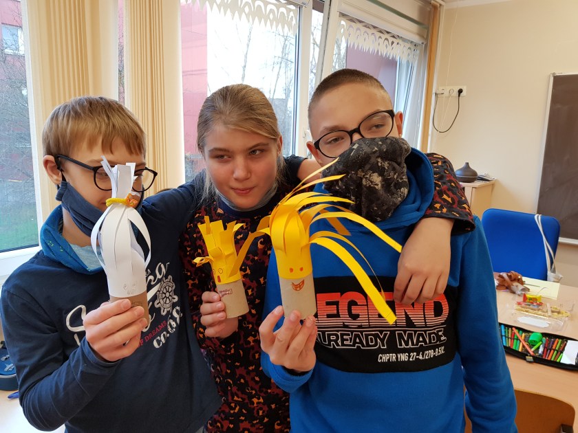 PRIESAGOS IR UGDYMAS KARJERAI – korsigita